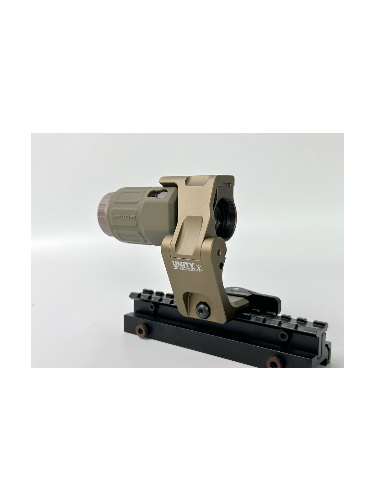 G33 3X MagnifierAnodized&FAST OMNI 2.26'' Mount US Flag Marking Color Black