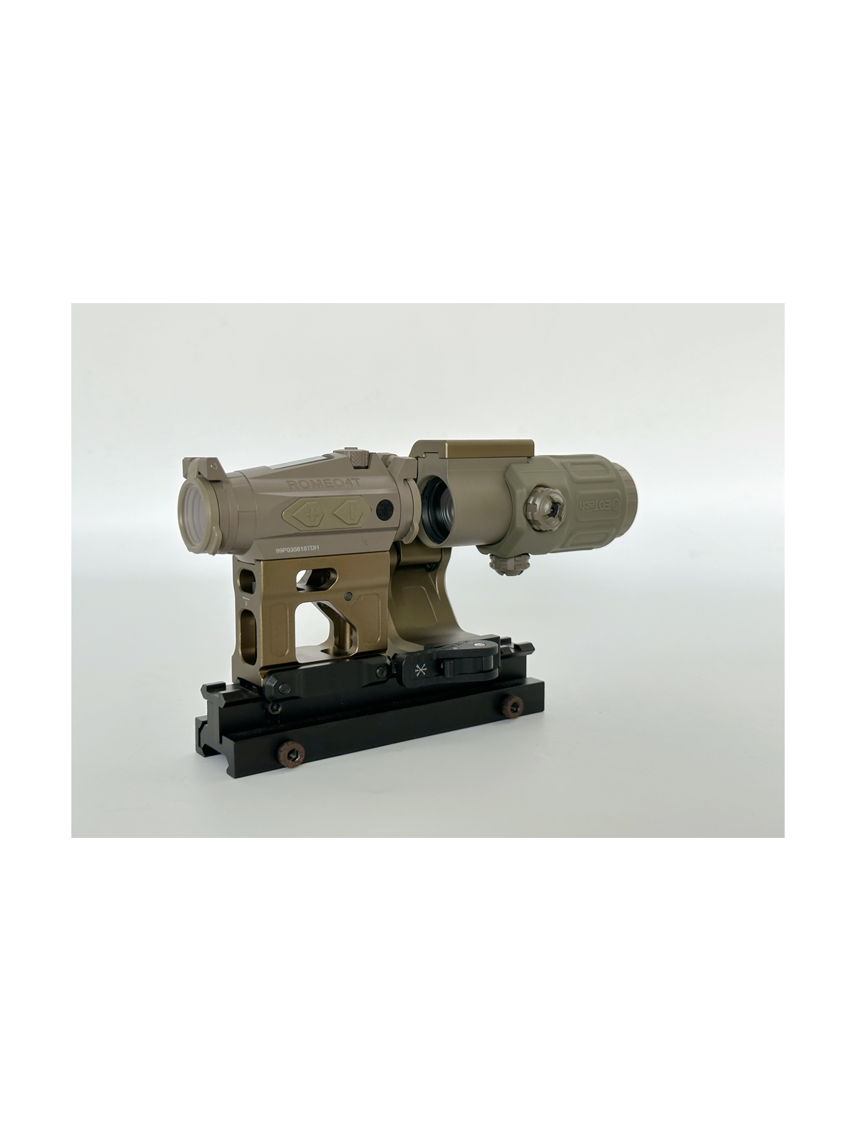 ROMEO 4T solar powered&G33 3X magnifier QD mount combo Color Black