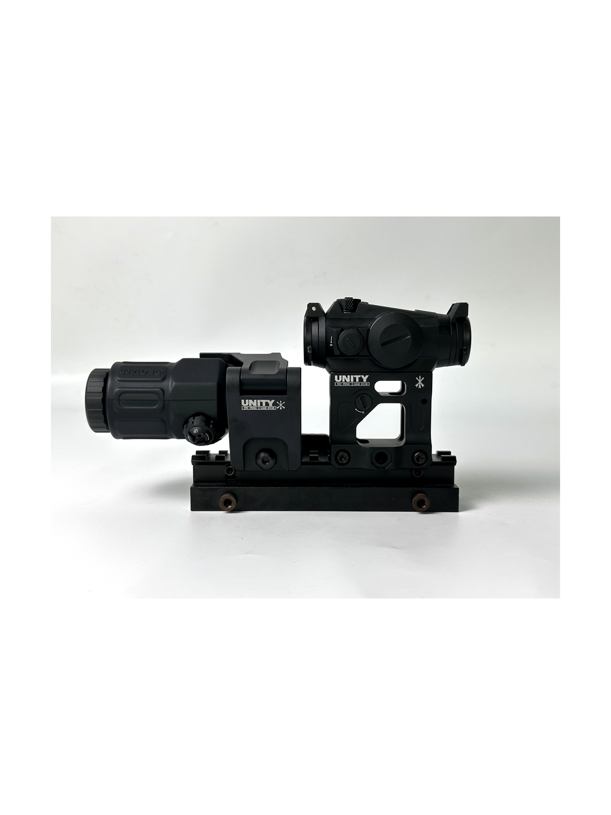 ROMEO 4T solar powered&G33 3X magnifier QD mount combo Color Black