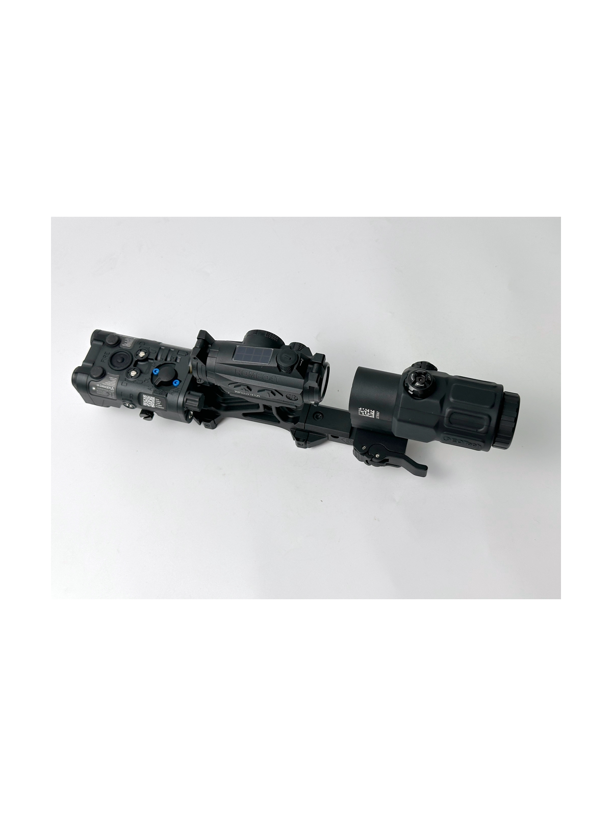 OMM Hydra Micro Mount Color Black